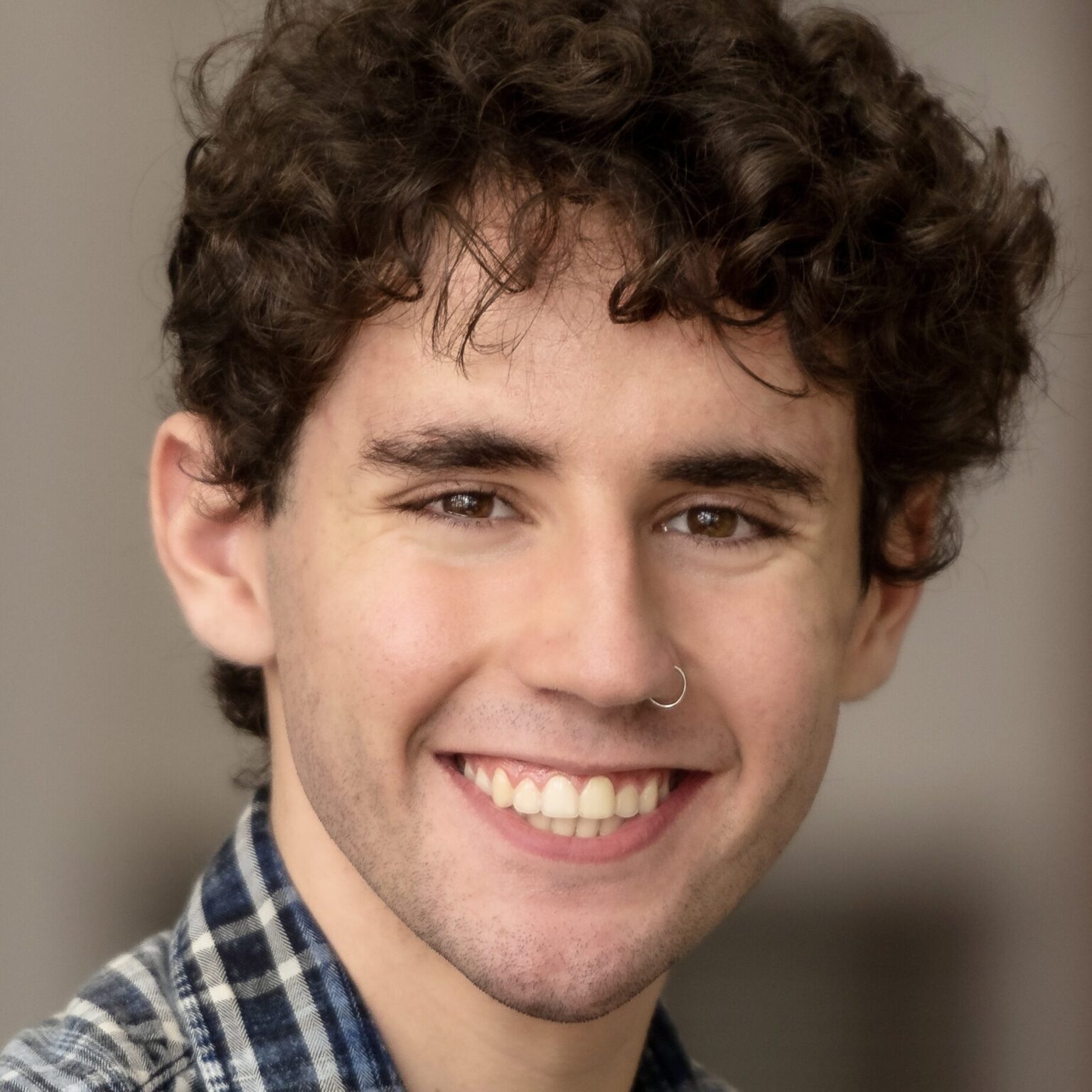 16 WINTERS, Or The Bear's Tale - Emerson Stage